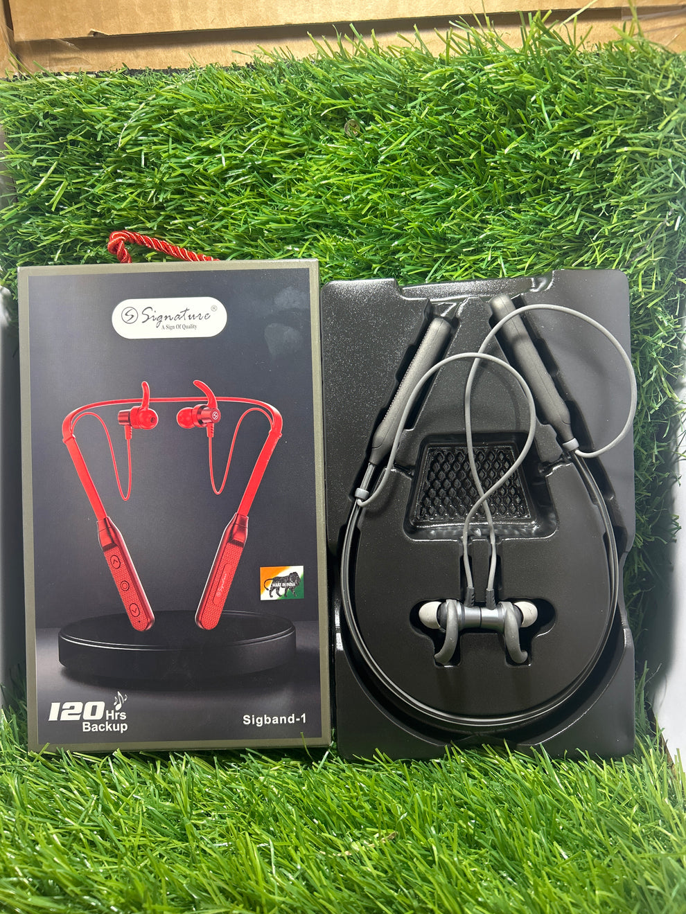 Signature Sigband-1/ Magnetic Neckband – Kharrido